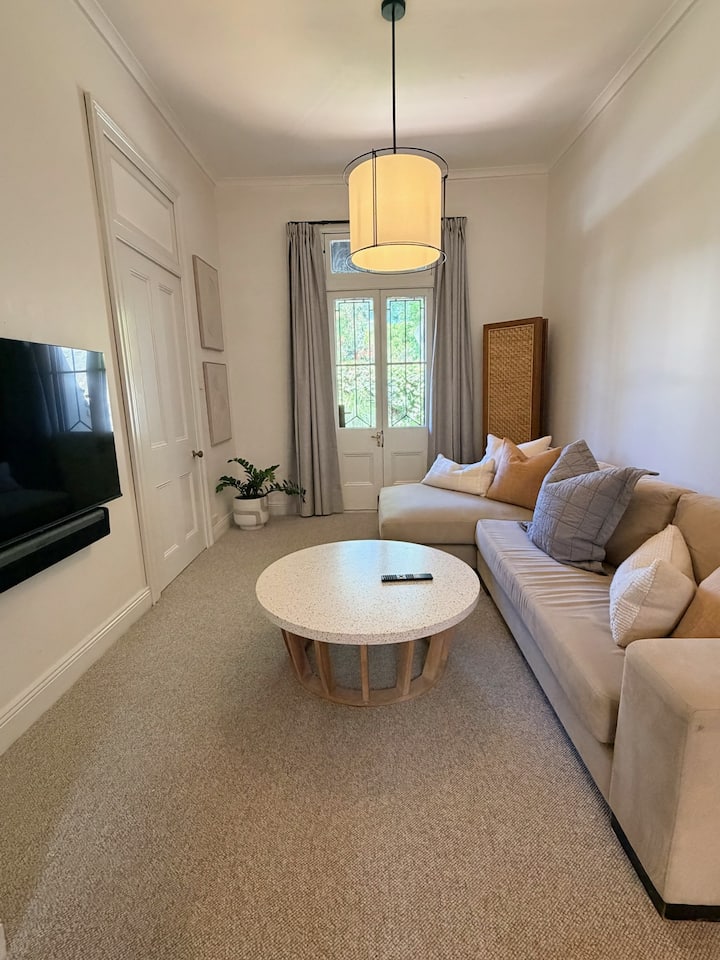 3 Bedroom Annandale Retreat. 10 Mins To Sydney Cbd - Rosebery