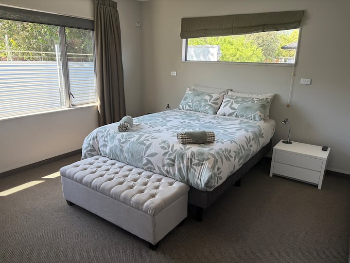 Minutes From Mission - Clive