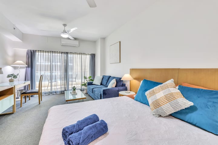 Inner City Apt | Pool | Free Parking - Darwin