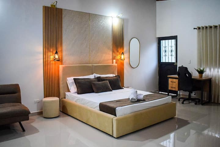 Apartaestudio Acogedor Y Moderno En La Floresta - Medellín