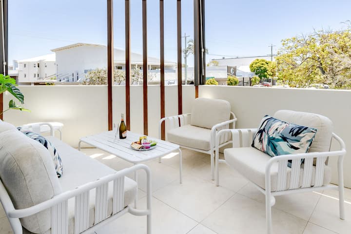 Breathe Coolum - Coastal Calm, Walk To Everything - Coolum Beach