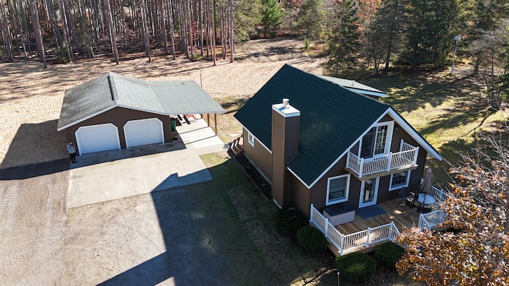 Snowbelt Ranch 20+ Acres Of Northern Mi Fun! - Lake Arrowhead, Gaylord