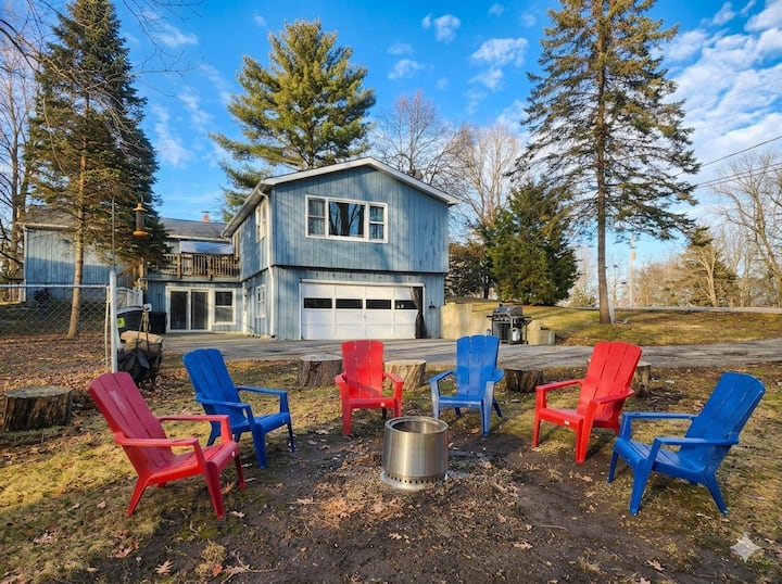 The Cardinal Nest - 워키건