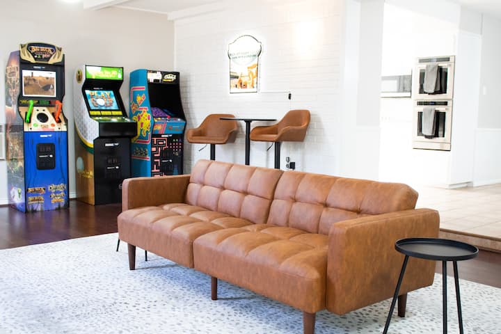 Midland Luxury Home 4br/ 2ba Near Everything - Midland, TX