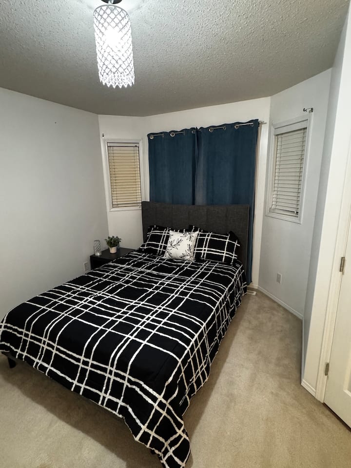 Private Bedroom With Private Attached Bathroom - Grande Prairie