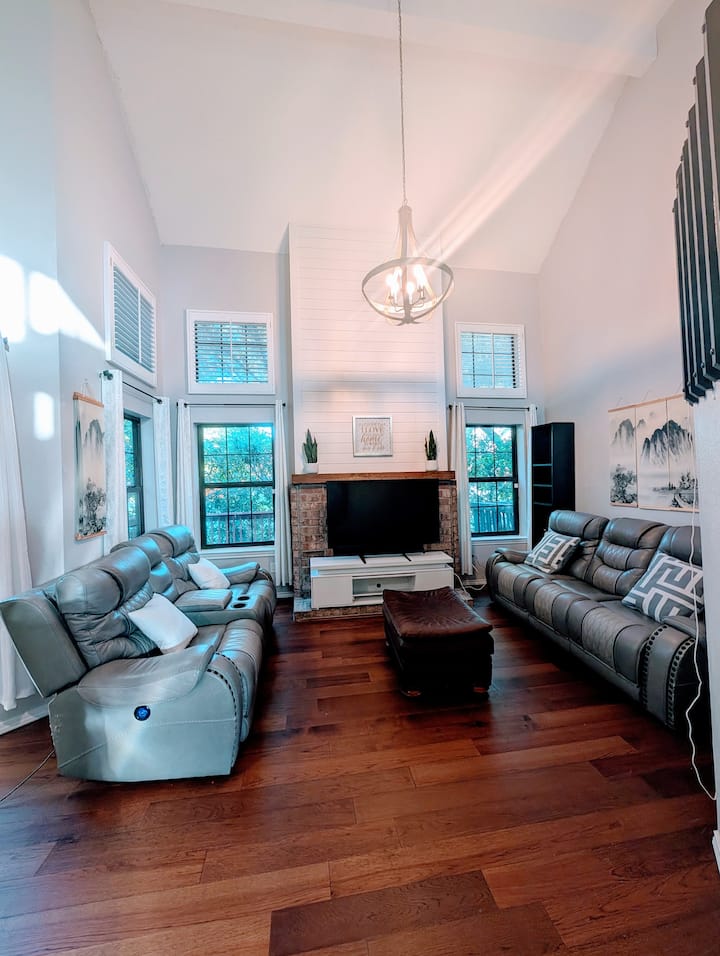 Condo In Irving - Irving, TX