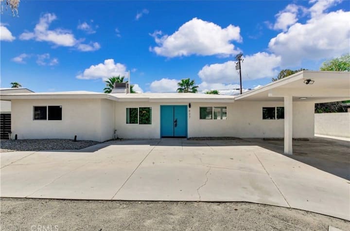 Desert Retreat W/pool & Hot Tub - Close To Airport - Palm Springs, CA