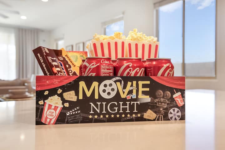 Home Movie Theater+full Kitchen - Casa Grande, AZ