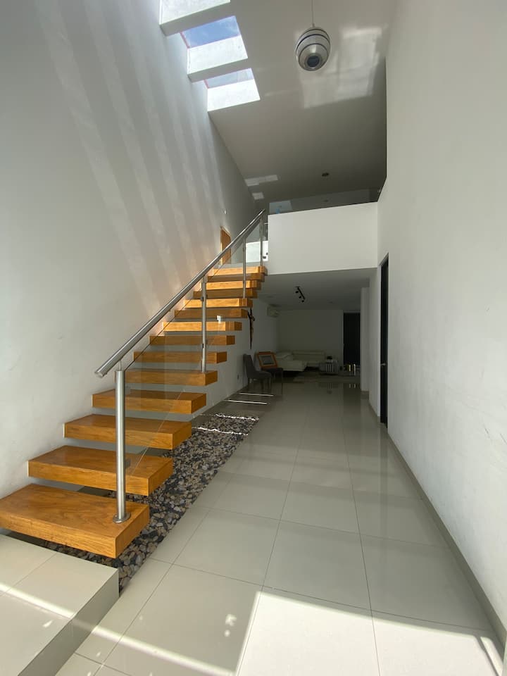 Hermosa Casa Minimalista - Aguascalientes