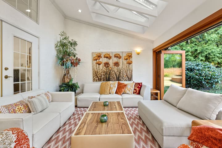 New:stylish 3br/3ba Nature Retreat-5* Rated - Canada