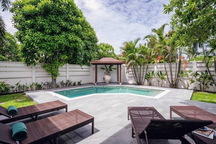 Pool Suite Villa 3 Bedrooms In Rawai - Phuket