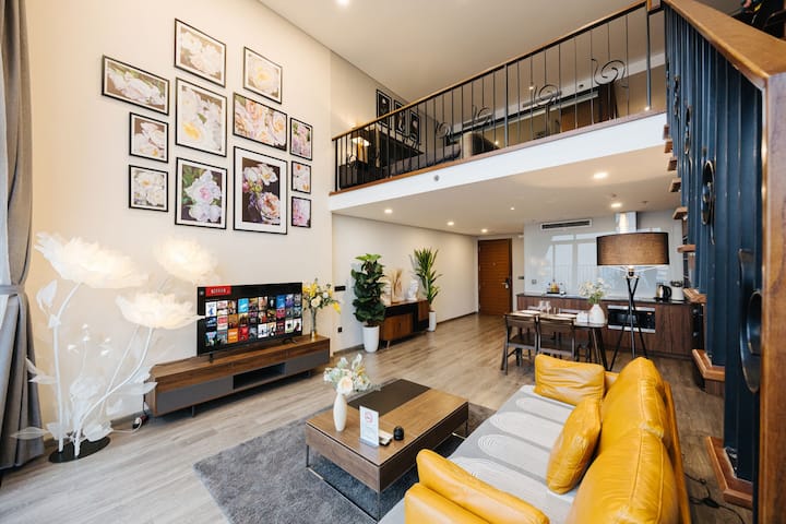 14f Flora Duplex 1br West Lake View In Tay Ho - China