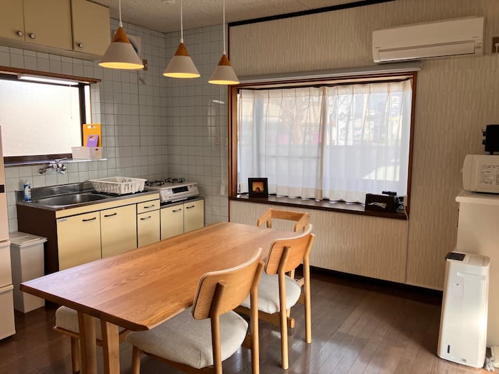 Entire House| Comfortable For 4 (Up To 5) | Free P - 사카이데시