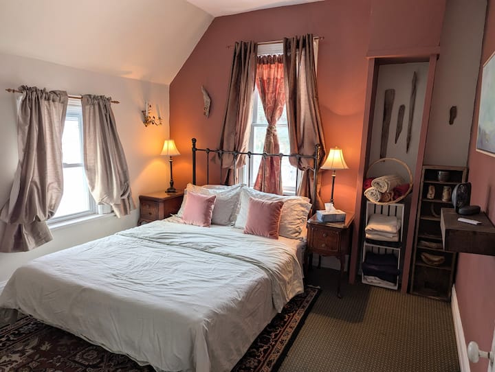 Almonte Cozy 2 Bedroom Apartment - Carleton Place