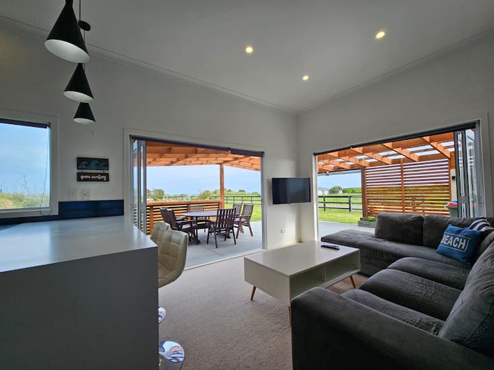 Kewe Bach - Taranaki