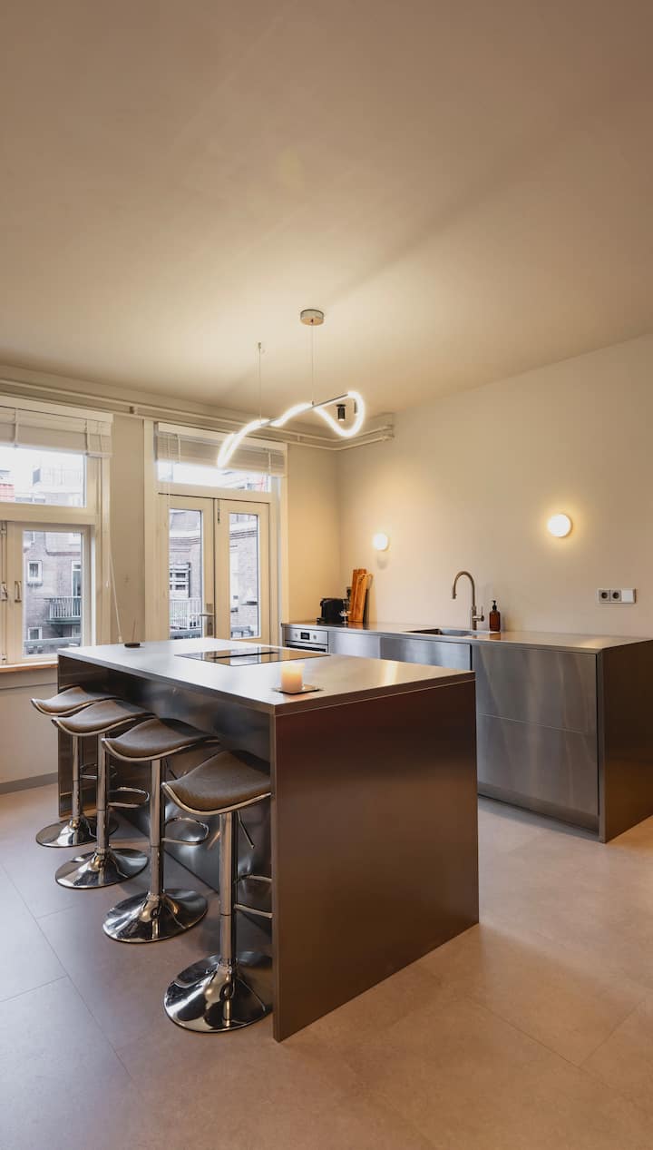Modern Minimal Design-loft In Jordaan, Amsterdam - Amsterdam
