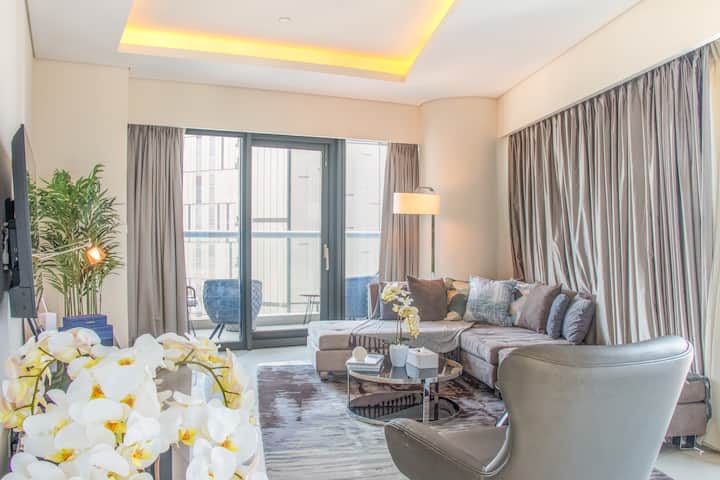 Stylish 2br | Damac Paramount | City Views - Dubaï