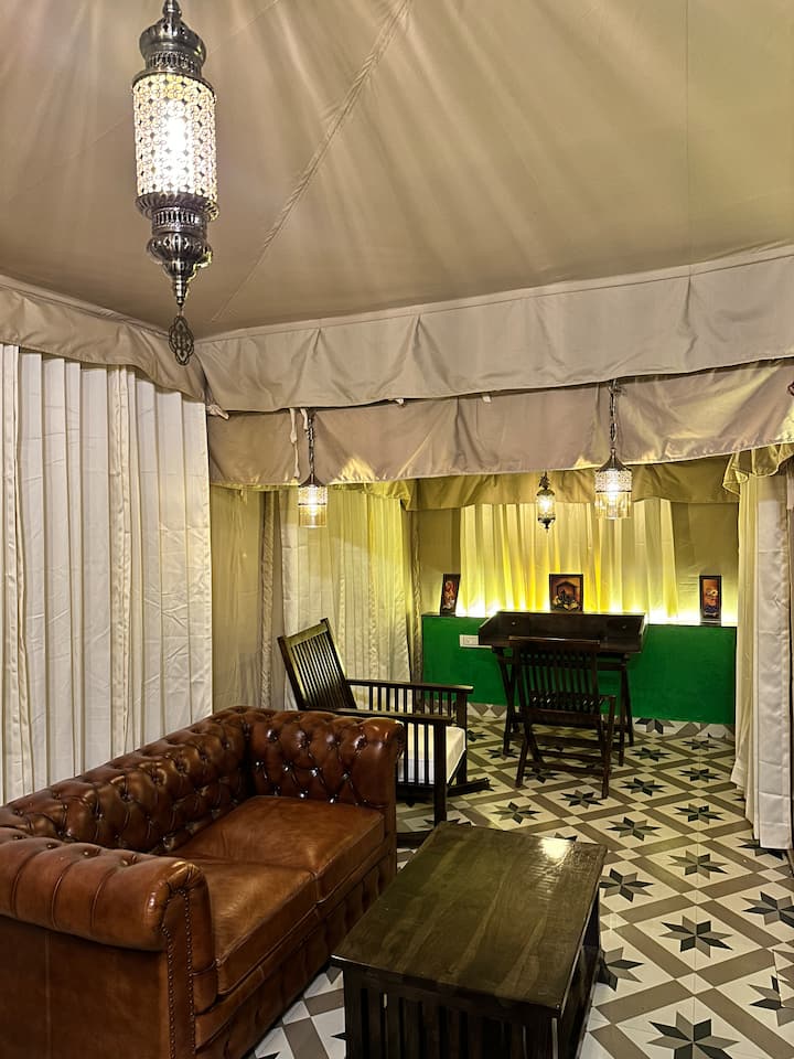 Royal Suite|sea View|bfast Incl|2 Mins To Beach - Maharashtra