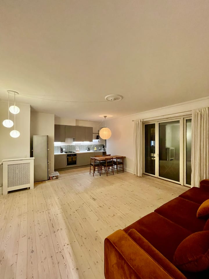 Spacious ØSterbro Apartment Near City & Waterfront - Copenhaguen