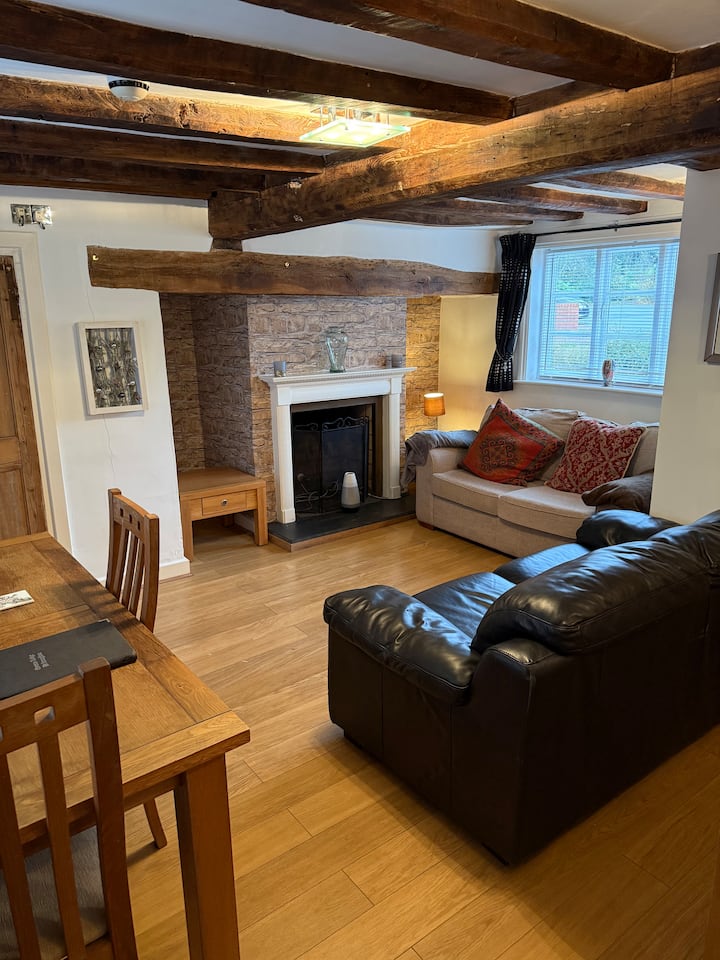 Queens Suite Apartment In A 16th Century Cottage - Bromsgrove
