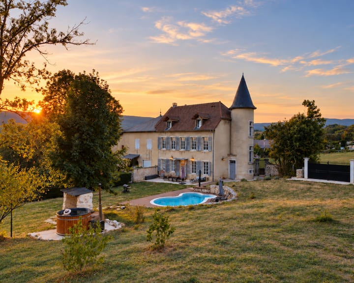 Le Rêve-royal, Gîte 4 éToiles Au Manoir Colombier - Hauteville-Lompnes