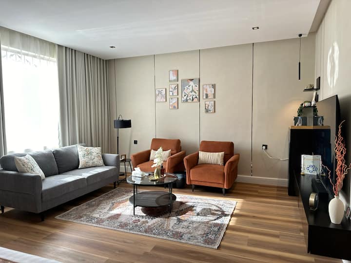 هدوء وأناقة بتقنية ذكية.
- Triple Suite - - Riyadh