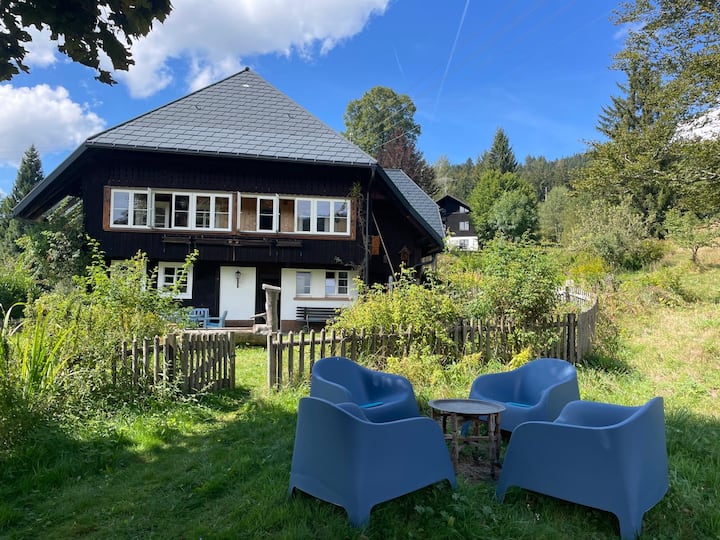 Fast 400 Jahre Altes Wunderschönes Schwarzwaldhaus - Todtnau