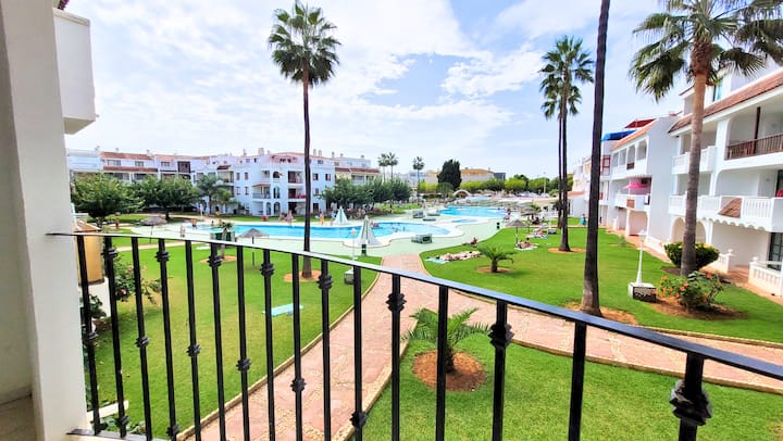 Espacio Luminoso, Enorme Terraza, Piscinas Y Playa - Alcossebre