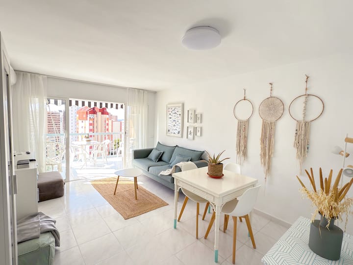 Luz, Brisa, Y Muy Playero - Benidorm