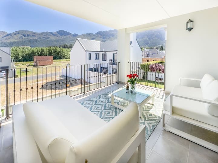 Welcome To Your Franschhoek Escape. - Franschhoek