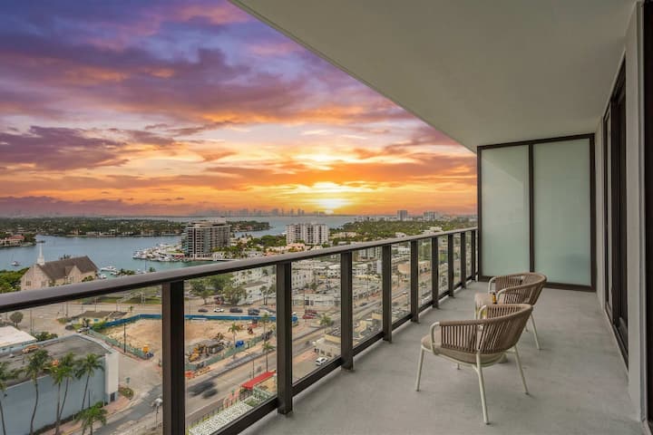 Miami Beach Condo |  Private Beach Access - Miami Beach, FL
