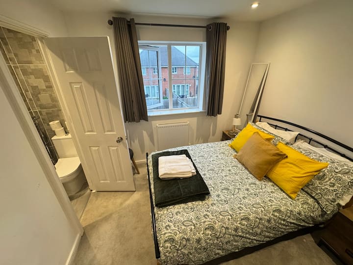 Wbc - 2 | Clean & Cosy Ensuite Room (Wednesbury) - Wolverhampton