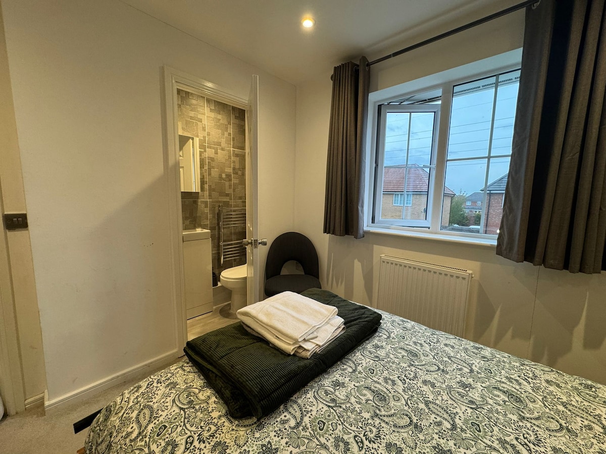 WBC - 2 | Habitación limpia y acogedora con baño (Wednesbury) - Airbnb