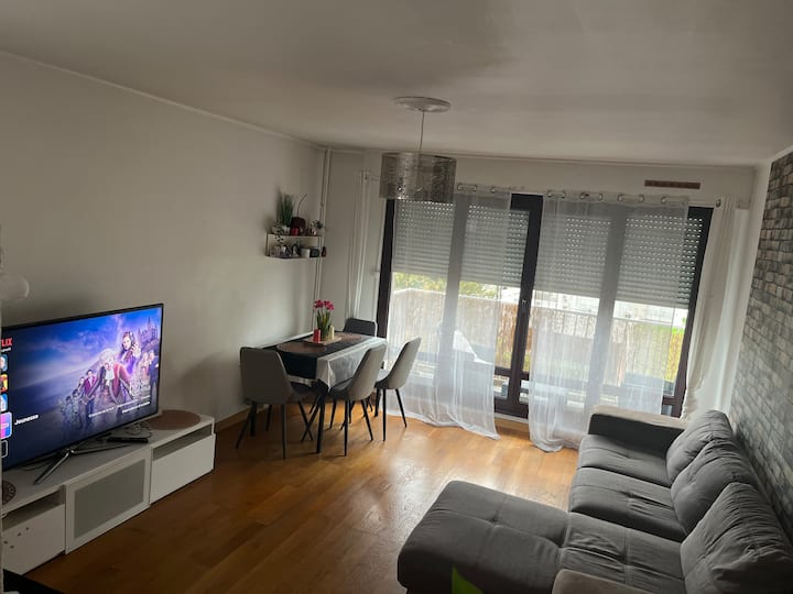 Charmant F2 Lumineux Proche Commodité - Villemomble