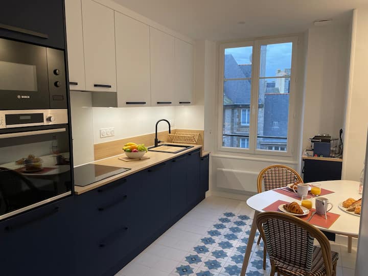 Intra-muros, Bel Appart Sous Les Toits, Ascenseur - Saint-Malo