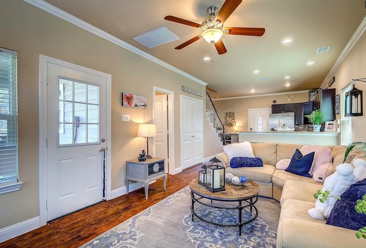 Downtown Star In Rockwall - Less Than 5 Min. Walk! - Rockwall, TX