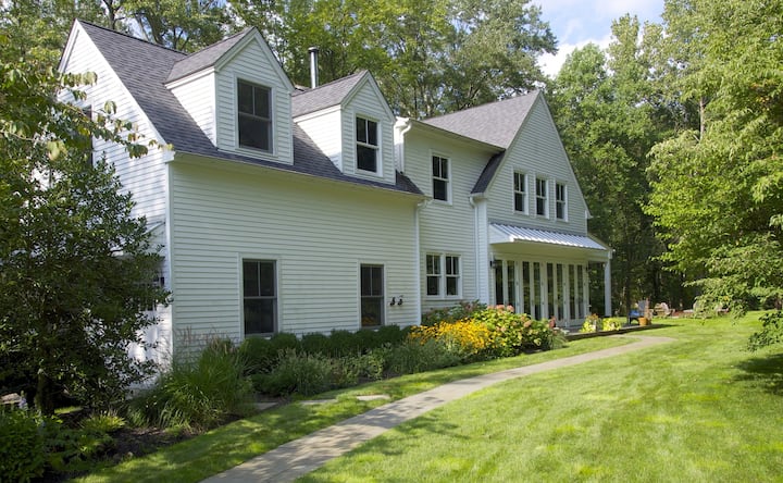 Modern Farmhouse With Mid-century Vibes - Norwalk, CT
