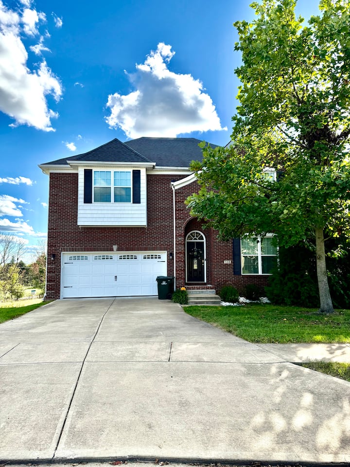 Red Brick Inn - Georgetown, KY