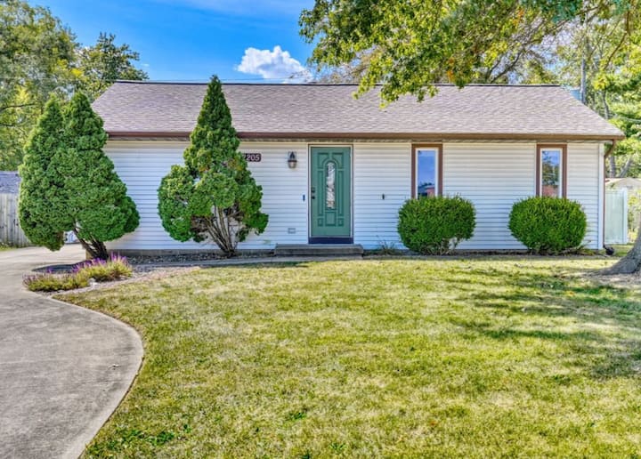 Cute 2br House - Near Uiuc & Hospitals - Urbana, IL