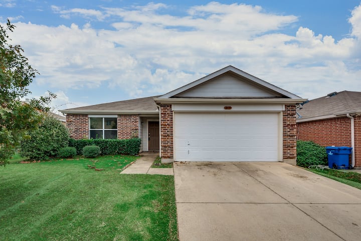 Your Perfect Texas Escape, Book Now - Sleeps 7 - Pleasant Grove - Dallas