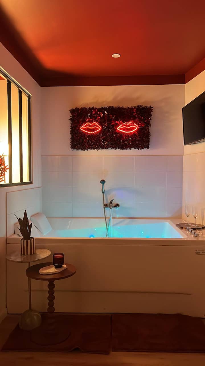 "L'écrin Rouge" Escapade Romantique & Balnéo Privé - Bordeaux