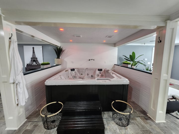 Conyers, Ga Retreat W/jacuzzi, Massage/pool Tables - Conyers, GA