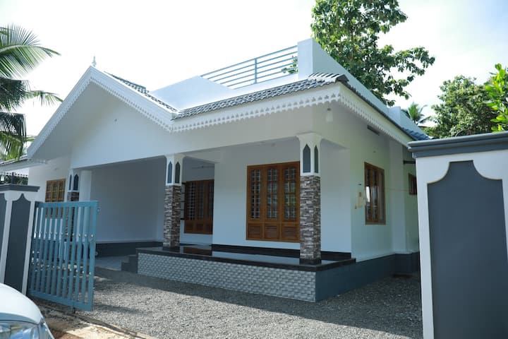 Fully Furnished, Cute Home In A Calm Area. - Pala