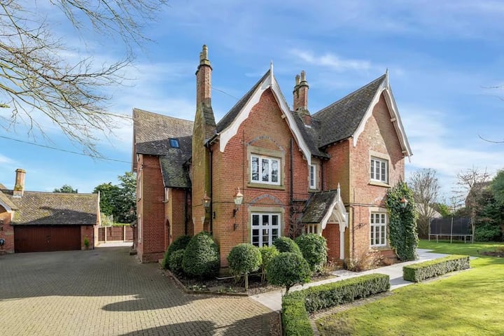 Luxury Detached House In Private Grounds. With Spa - Stafford (UK)