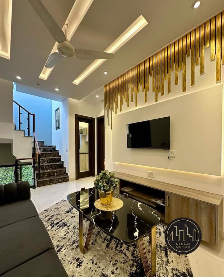 Designer 3bhk Phase 6 Dha Near Dolmen Mall & Raya - 라호르