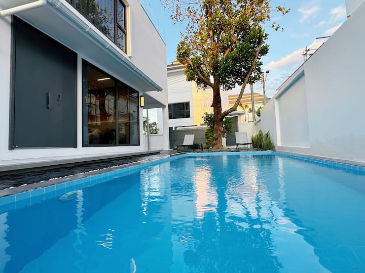 清迈市区近古城一环内全新装修超豪华独栋花园泳池别墅民宿 泰国度假家庭团建首选别墅度假村06 - Thành phố Chiang Mai