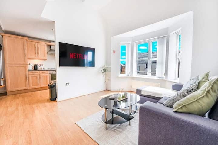 Sankey Haven | Sleeps 6 | Free Allocated Parking - Warrington, United Kingdom