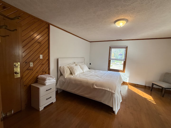 Campus Place 3k&q Beds 1 Bk Jacobs School Of Music - Bloomington, IN