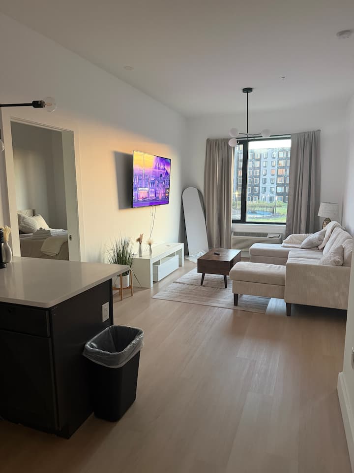 Cozy & Comfy 2br/2ba: 15 Min To Nyc, 5 Min To Ewr - Elizabeth, NJ