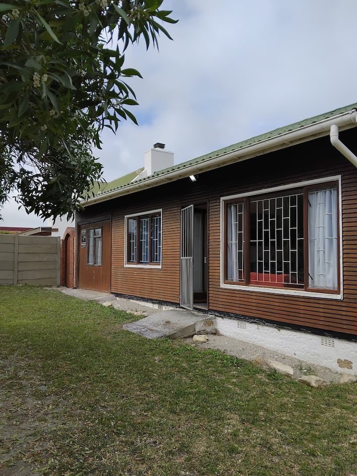 Chilling Out Near The Beach - Pearly Beach
